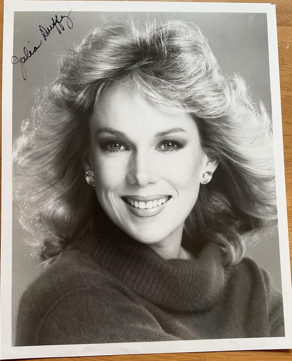 Julia Duffy 2017