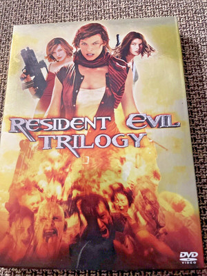 RESIDENT EVIL TRILOGY: Resident Evil / Apocalypse / Extinction ...