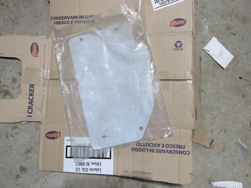 TRIUMPH SPITFIRE, MG MIDGET 1500 STROMBERG HEAT SHIELD | eBay