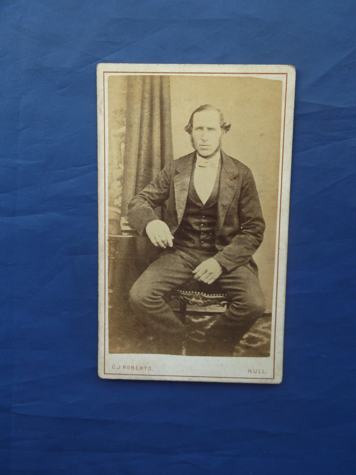 C.J. ROBERTS, 27, TRIPPETT, WINCOLMLEE, HULL CDV PHOTO MAN IN SUIT ...