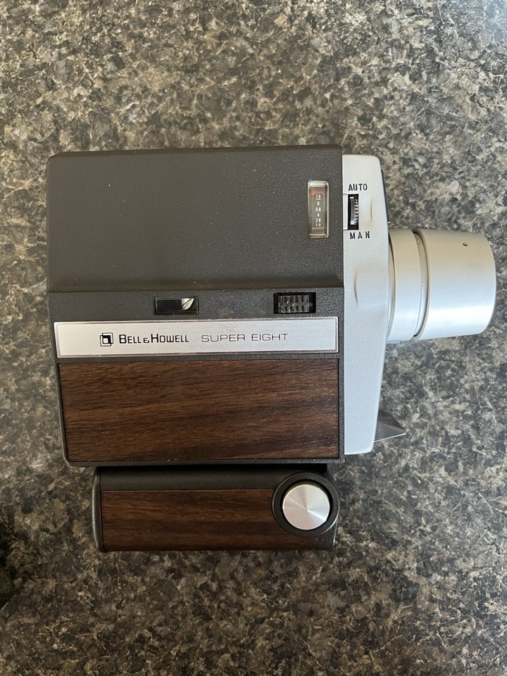 Vintage Bell & Howell Autoload 308 Super Eight Movie Camera w/Case ...