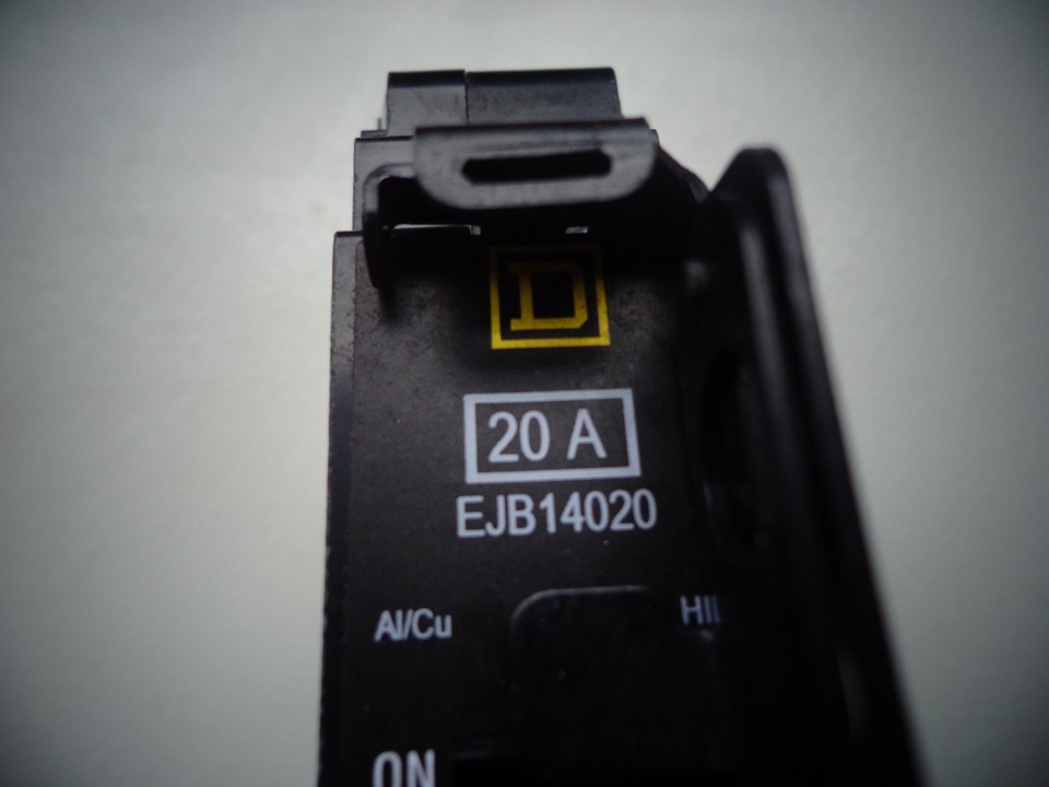 EJB14020 Square D CIRCUIT BREAKER 1P 20A With Breaker lock, NEW! | eBay