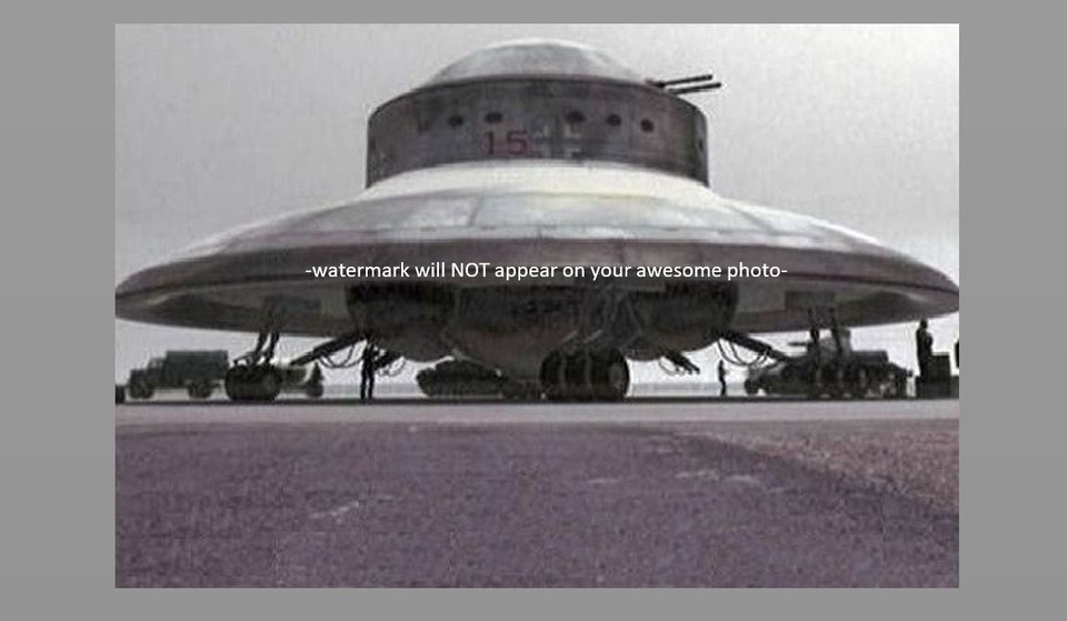 Secret UFO PHOTO Flying Saucer World War 2 German Antarctica Base ...