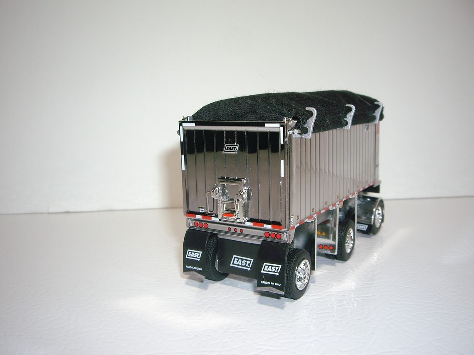 DCP FIRST GEAR 1/64 CHROME AND SILVER MICHIGAN SERIES GENESIS ll END ...