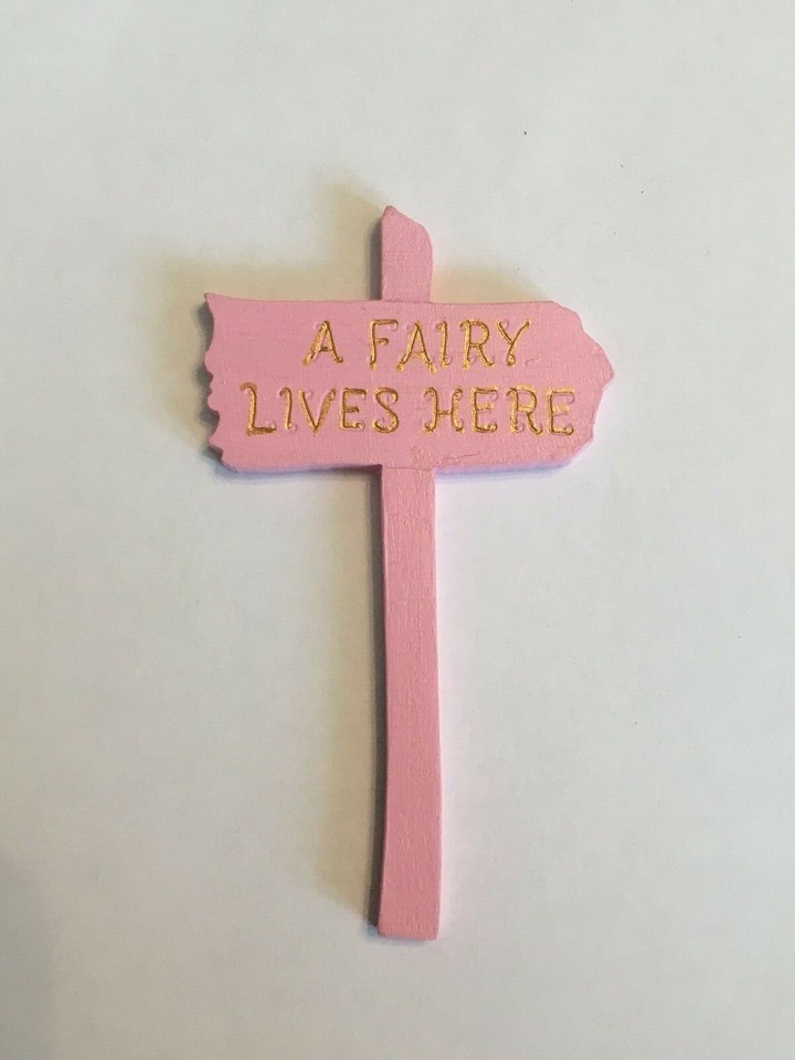 Wooden A FAIRY LIVES HERE Sign Post - Fairy Door Accessory - Fairy ...