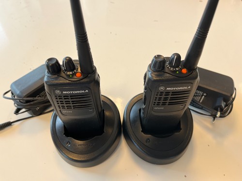 GP640 UHF MOTOROLA 403-470 MHz MDH25RDC9CK3 WITH ACCESSORIES (FULLY ...