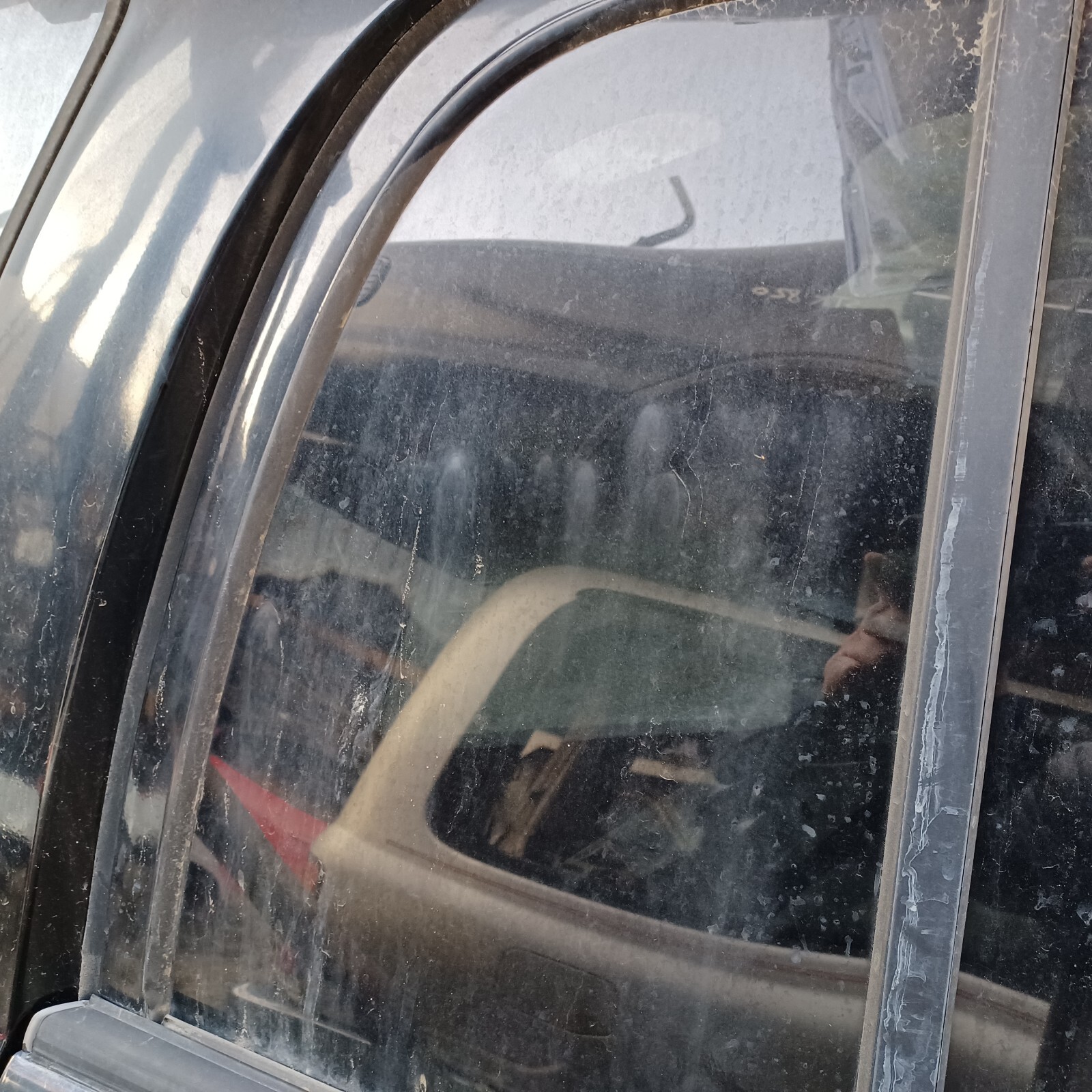 2003 2004 Chevy Tracker Rear Door Vent Glass RH Passenger Side Privacy ...