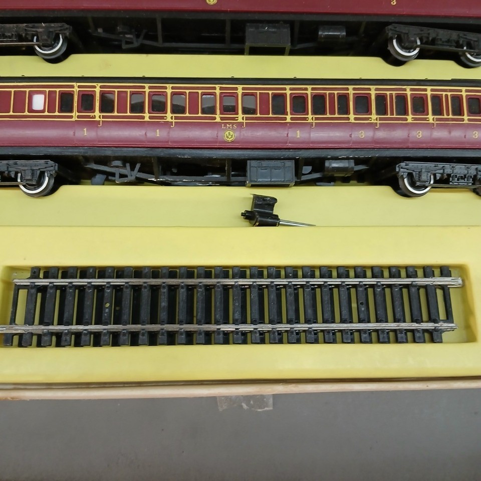 Hornby RS609 Model Express Passenger Set w Princess Elizabeth 6201 ...