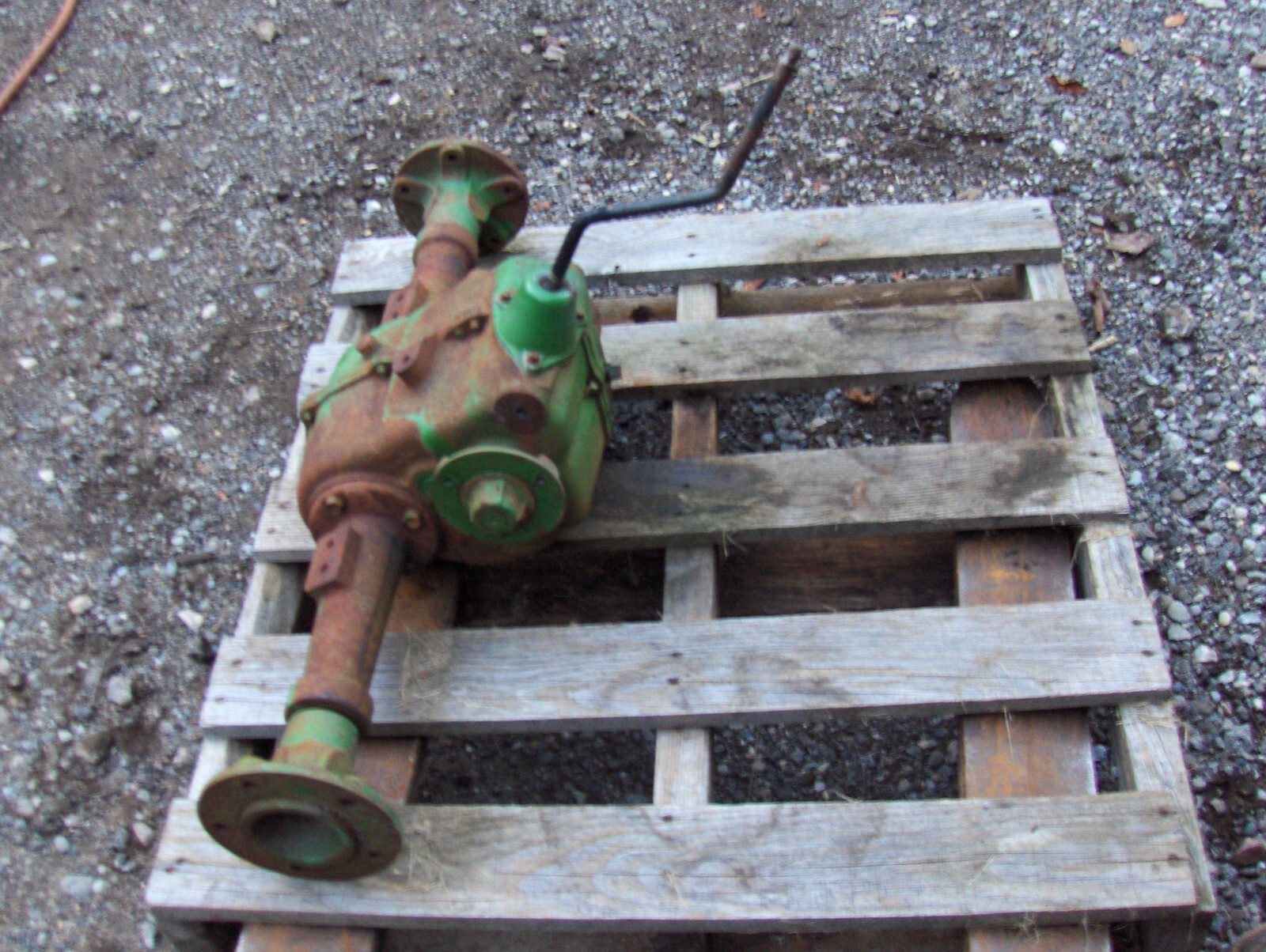 JOHN DEERE 110, 112 GARDEN TRACTOR PEERLESS REAR AXLE ASSY | eBay