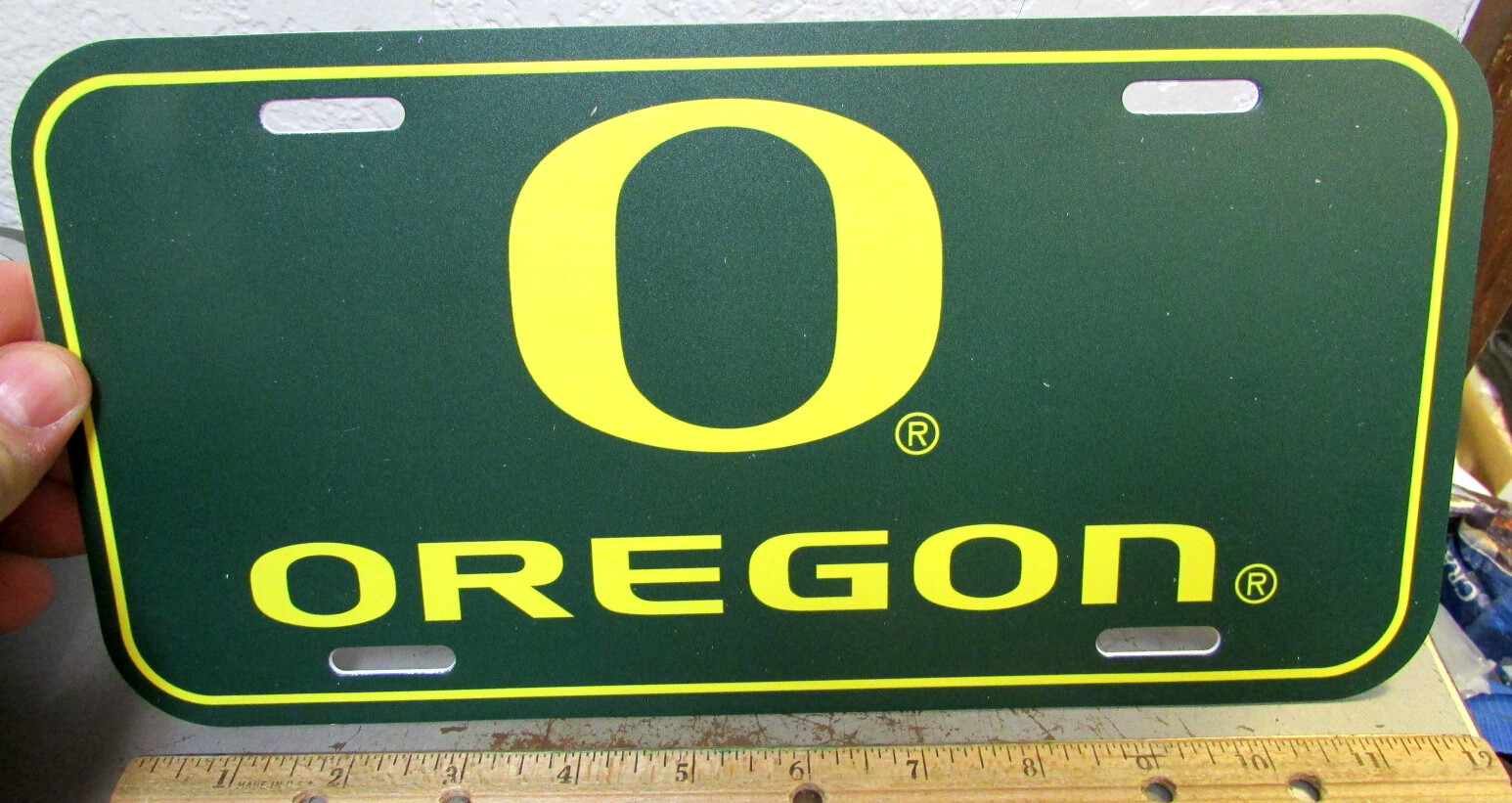 University of Oregon Ducks NCAA team plastic License Plate, made in USA ...