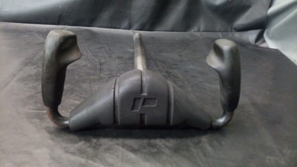 PIPER PA-38-112 TOMAHAWK CONTROL WHEEL/YOKE/HANDLE W ROD | eBay