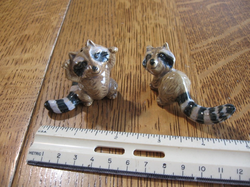 nice Vintage Pair Of Rosemeade Dakota Pottery Raccoon Shaker Set | eBay