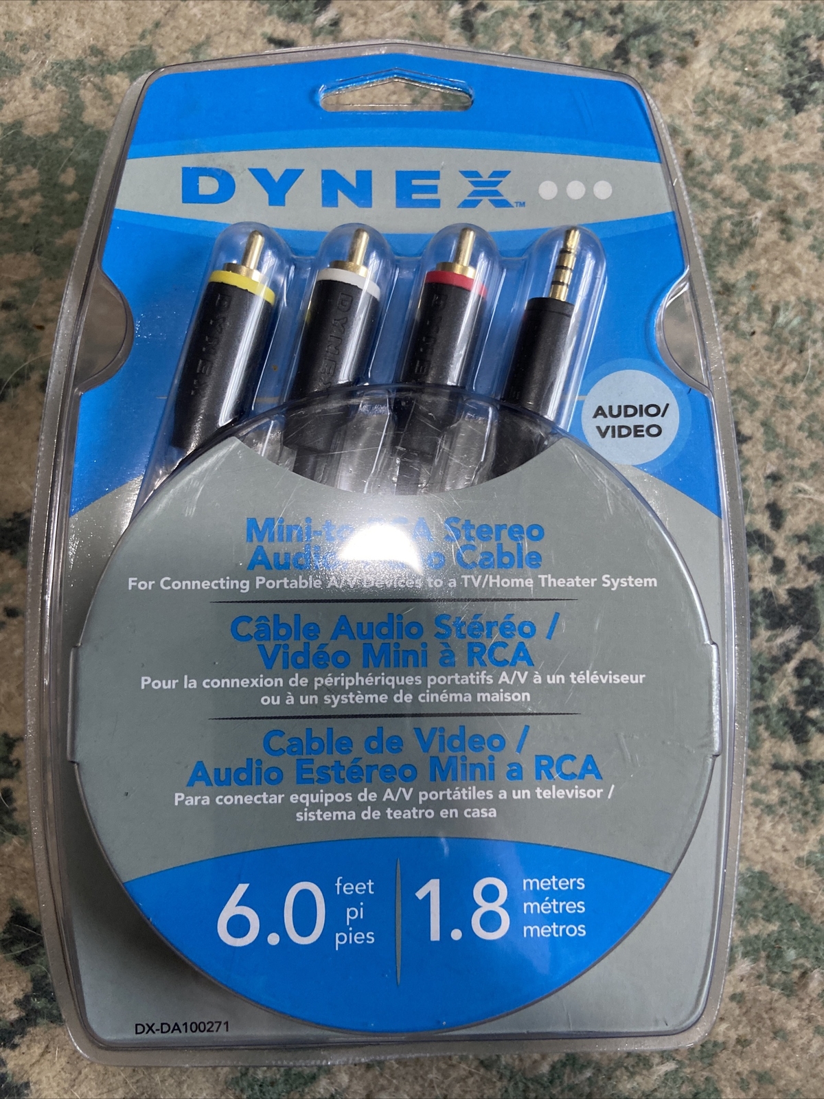 Dynex 6 Foot Mini (3.5mm) to RCA Stereo Audio/Video Cable DX-DA100271 ...