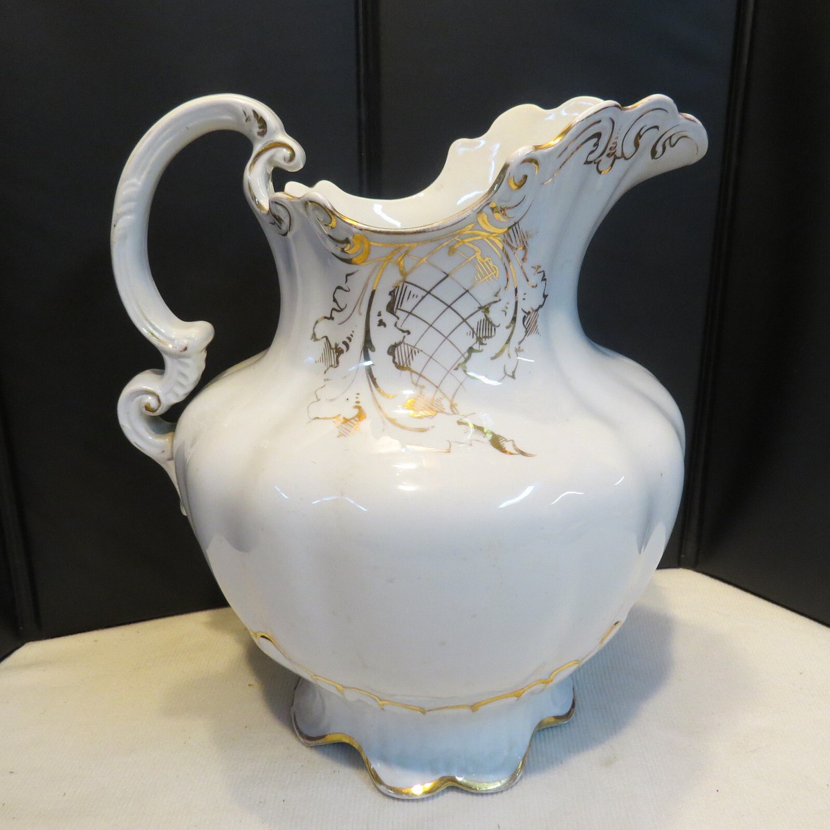 Laughlin Ceramic Pitchers Pottery Homer Laughlin Pitcher & Bowl Set