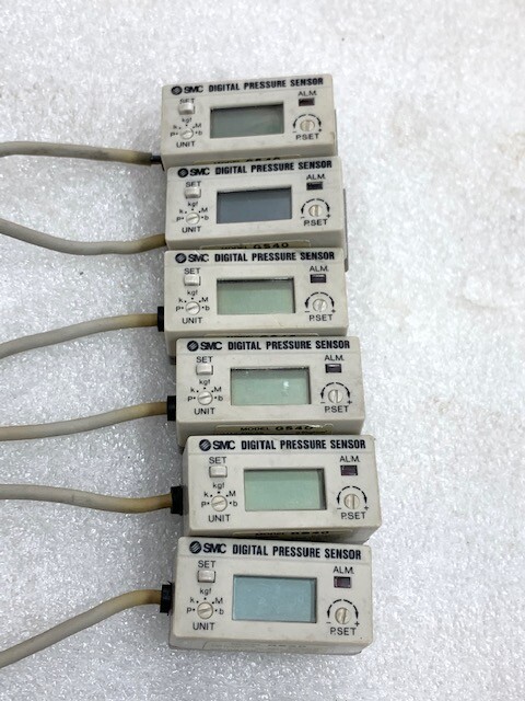 Lot of 6Pcs - SMC GS40-M5 Digital Pressure Sensor 12-24VDC 1MPa Used ...