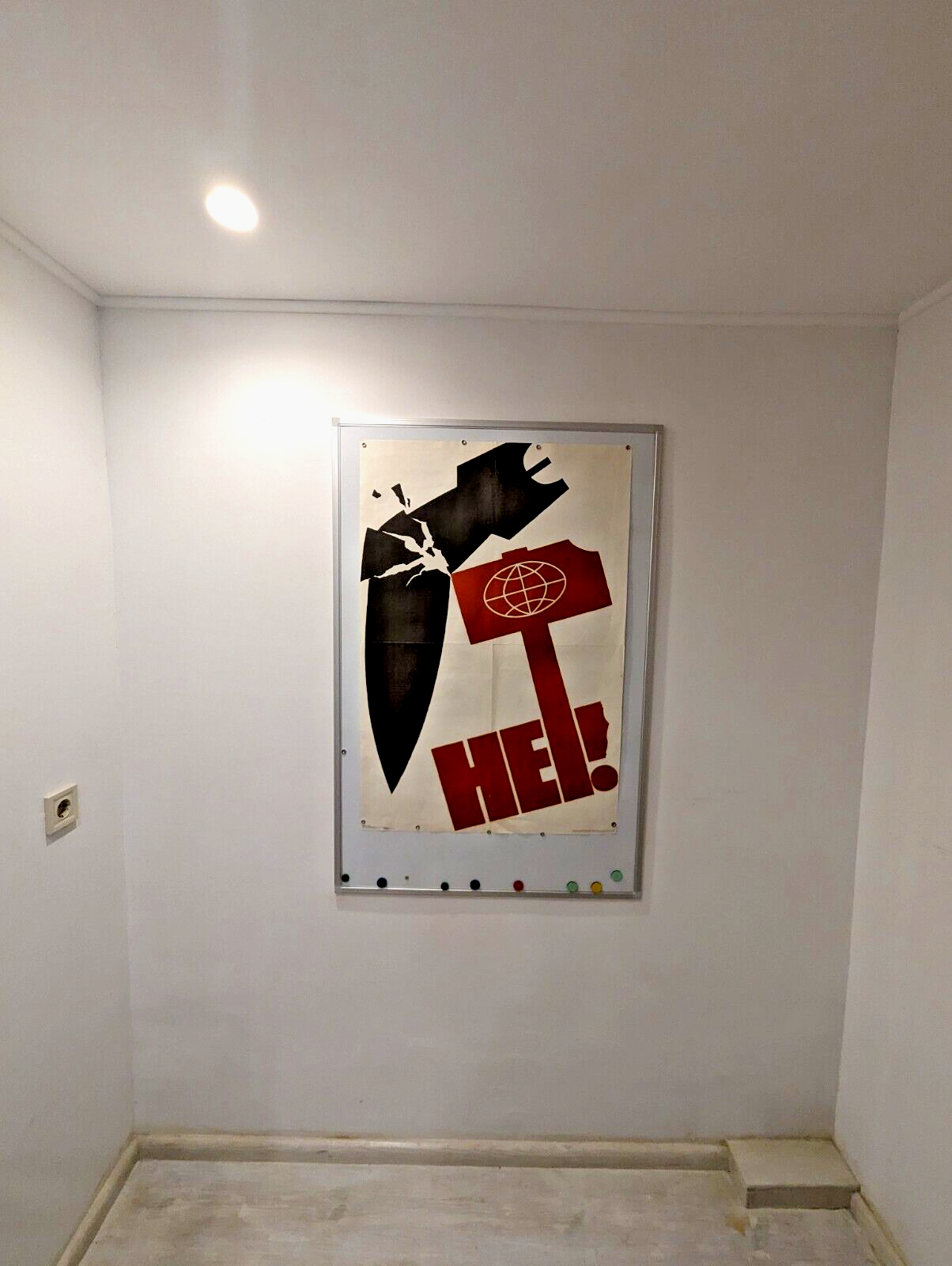 anti-war POSTER disarmament / NO WAR / VTG Soviet / Red hammer smashes ...