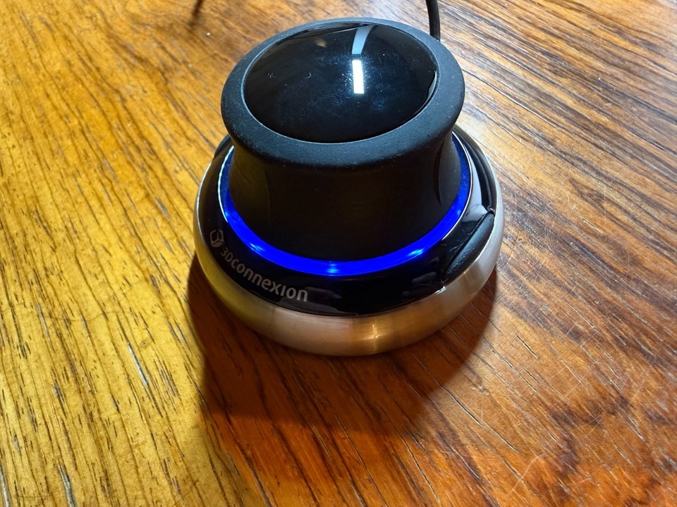 3Dconnexion SpaceNavigator 3D Maus USB für CAD & Design – guter Zustand ...