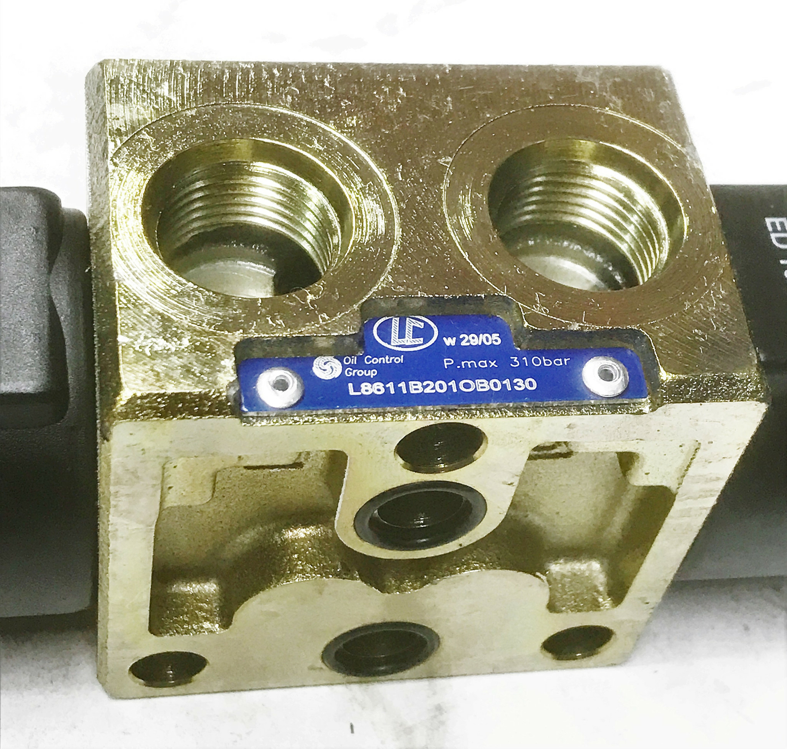 LC Oil Control Group Valve L8611B201OB0130 NOS | eBay