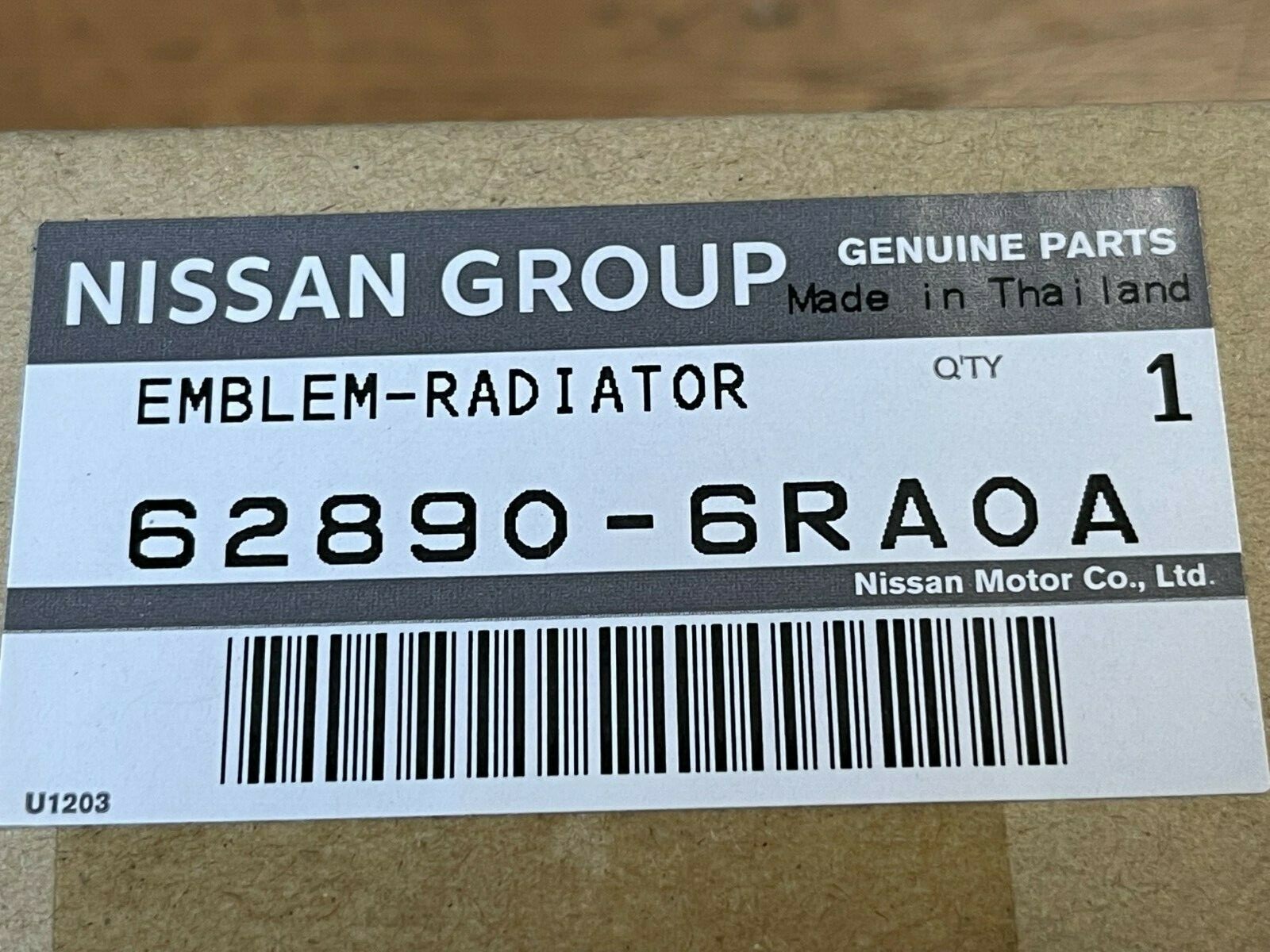 NEW OEM NISSAN ROGUE 2021-2023 FRONT GRILLE EMBLEM | eBay