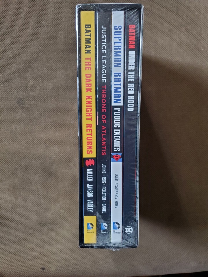 DC Comics Collection Volume Two-4 Graphic Novels/4 Animated Movies ...