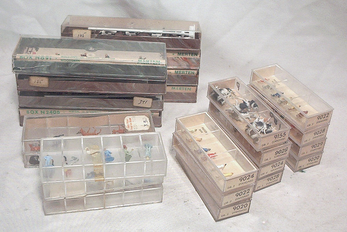 LARGE GROUP OF PREISER / MERTEN N SCALE PEOPLE & ANIMAL SETS | eBay