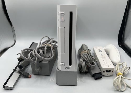 Nintendo Wii White GameCube Compatible Console with Controller and ...