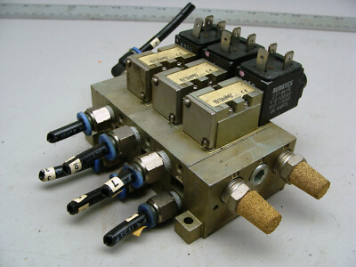 BANK OF 3 NUMATICS SOLENOID VALVES 031SA4002 W/SOLENOID COIL 237-961B ...