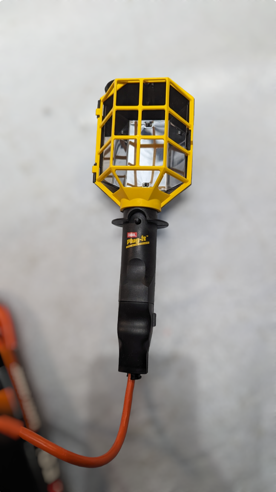 Carol Trouble Light with 50Ft Orange 16 Gauge 2 Outlets Power Cord 16/3 ...