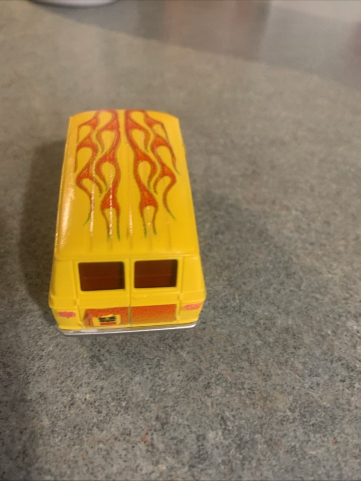 Auto World Custom 77 Dodge Van Flames Slot Car | eBay