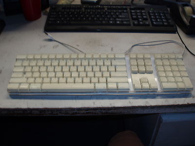 Apple A1048 USB Keyboard white For Mac pro OSX 2 expansion usb ports | eBay