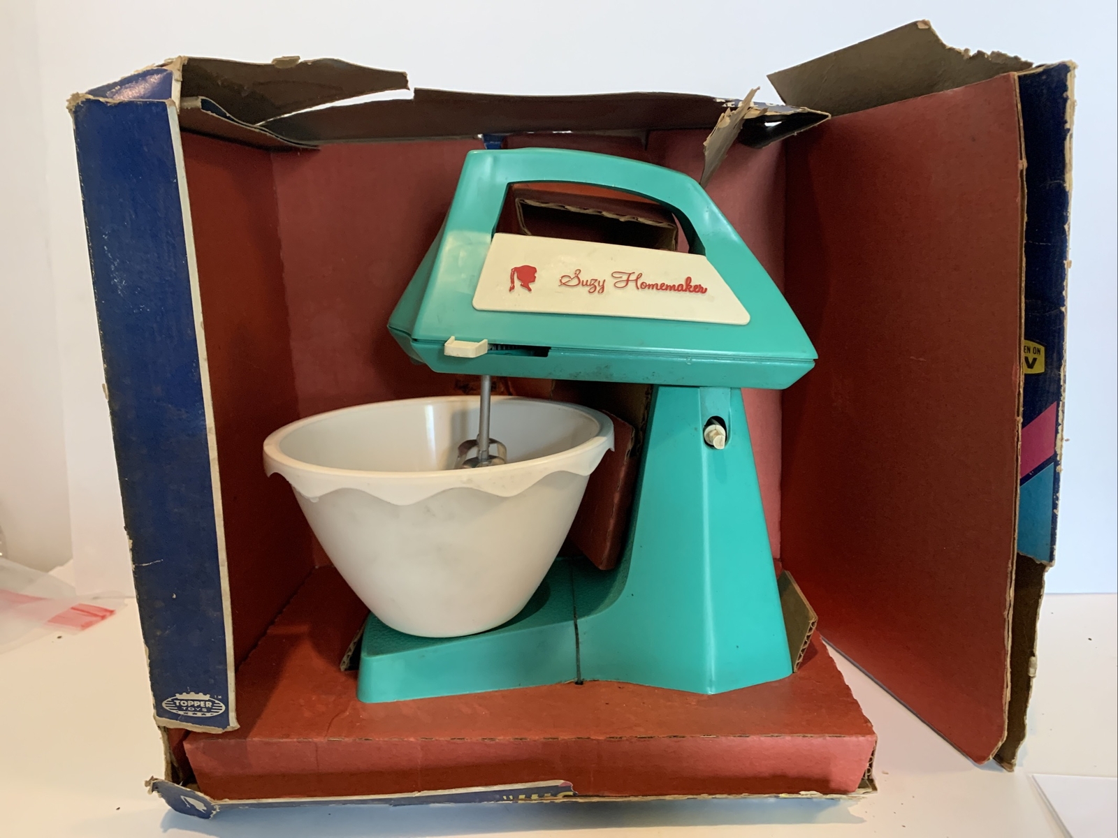 VINTAGE 1968 SUZY HOMEMAKER MIXER & STAND GREEN COLOR TOPPER New In Box ...