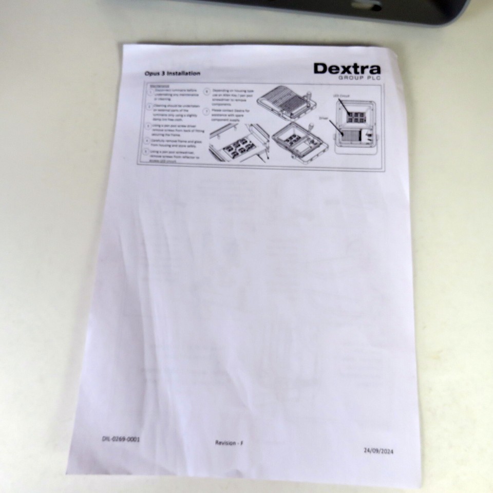 DEXTRA Opus 3 Medium L90 8095 llm C74 LED External Flood Light RRP £200 ...