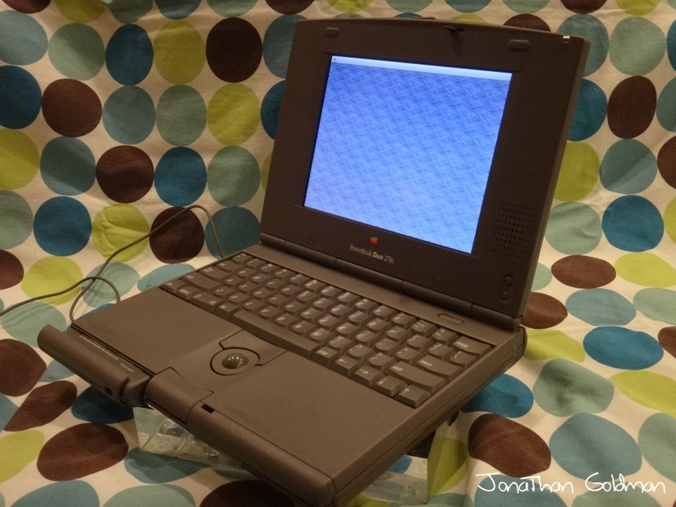 Apple Macintosh PowerBook Duo 270c 68030 12MB RAM 500MB HD Mac OS 7.6.1 ...