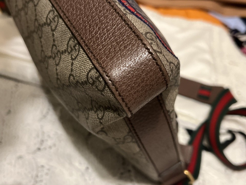 Gucci UFO Courrier Messenger GG Supreme Crossbody Bag Purse | eBay