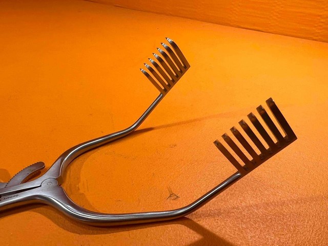 V. Mueller NL960 Mckimon Cerebellum Retractor for sale online | eBay