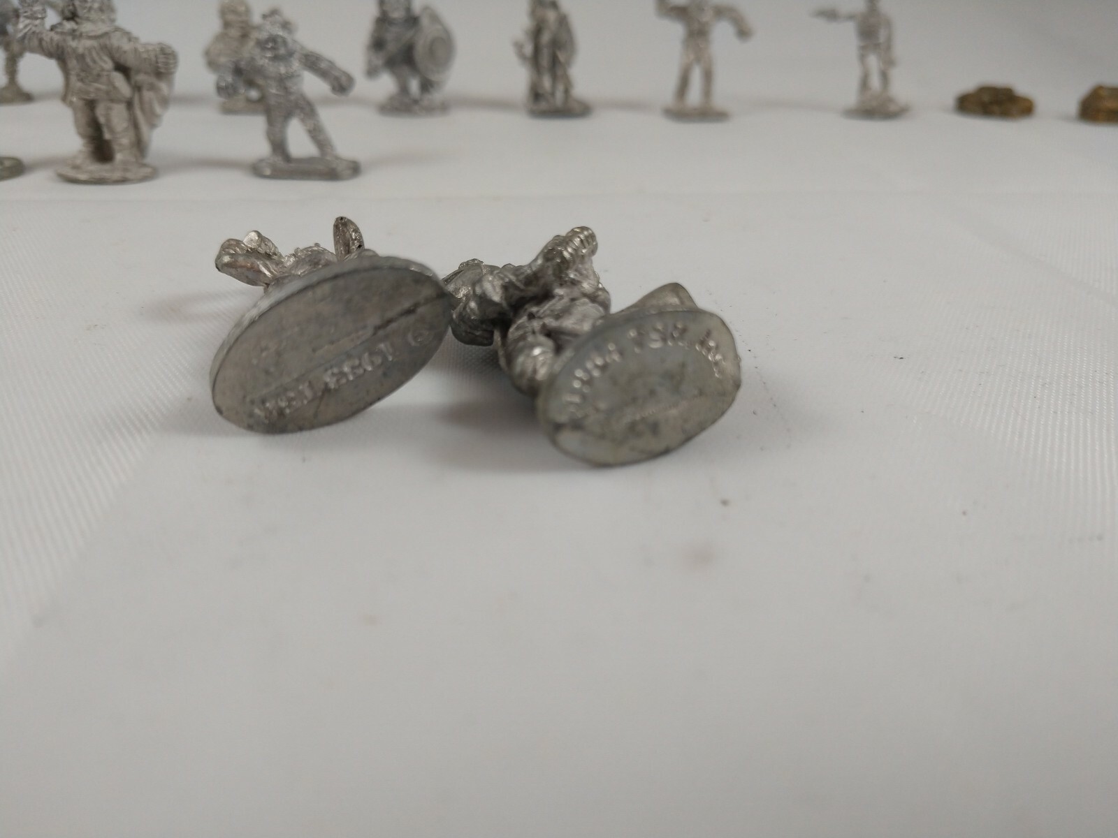 24 Ral Partha TSR and Grenadier 25mm Scale Miniatures (box set is not ...