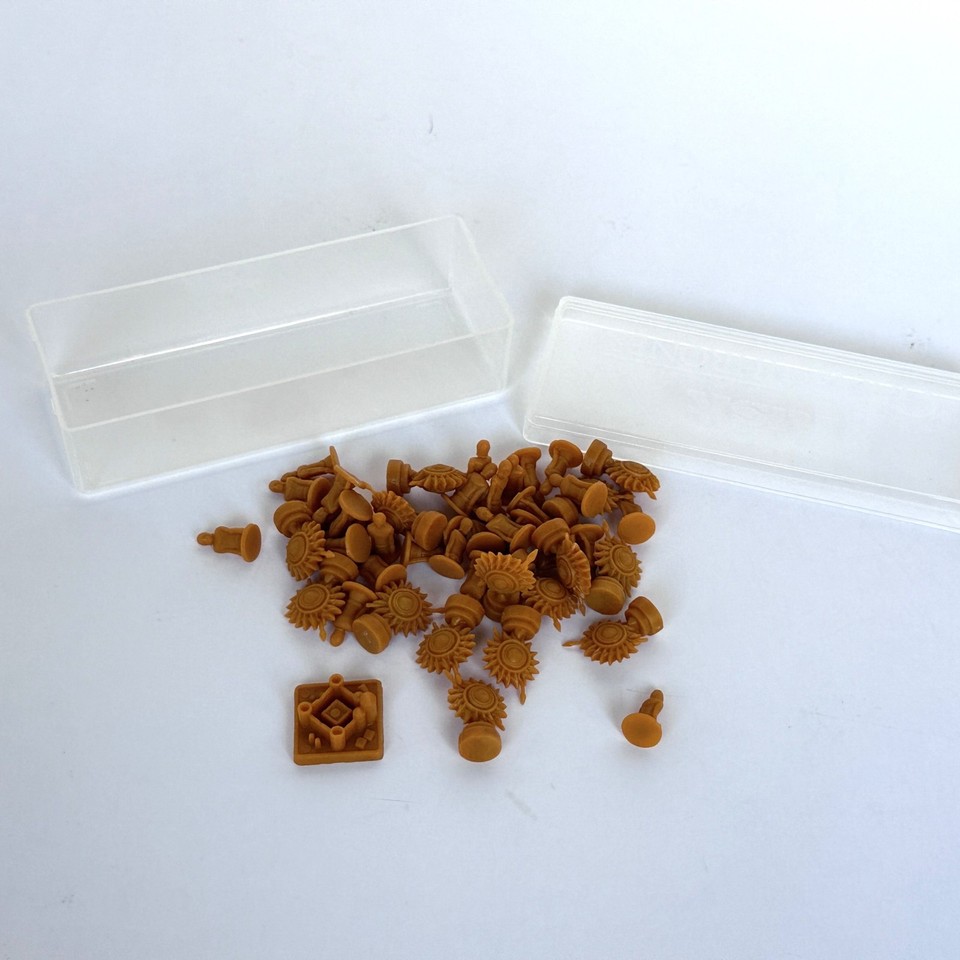 Risk Game of Thrones Edition Replacement Army 46 Pieces MARTELL Gold | eBay