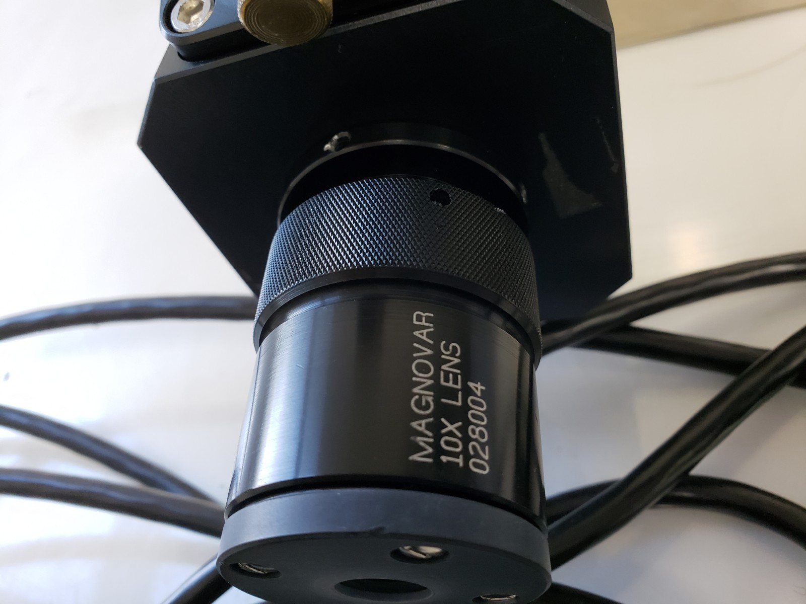 Cohu 8290 Series Camera, With Mount Magnovar 10X Microscope Objective ...