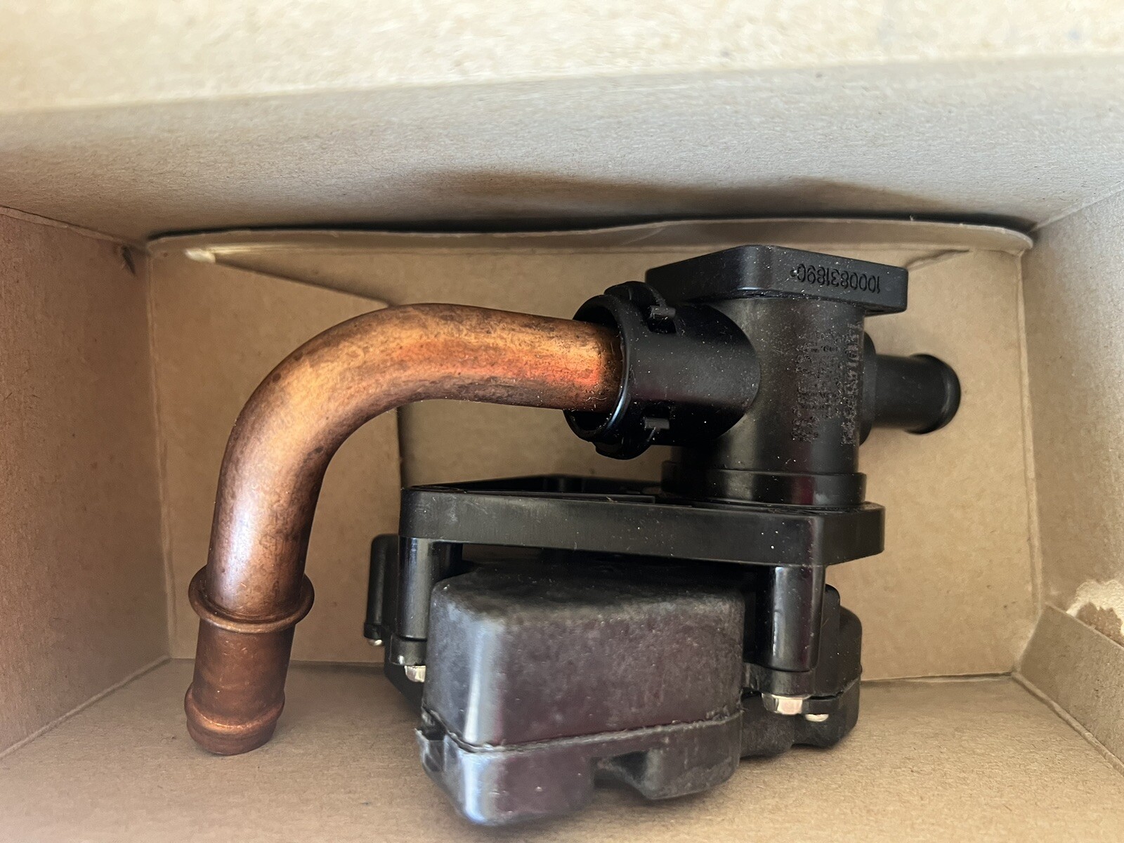 ~NEW GENUINE PACCAR PART ~ OEM ~ WATER VALVE | Grelly USA