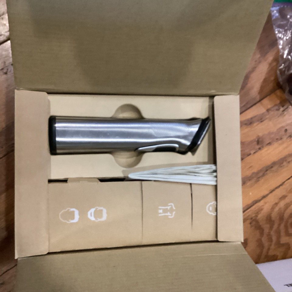 Philips Norelco Multigroom Ultimate Precision All-in-One Trimmer Demo ...