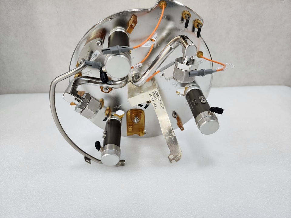 As-Is LAM ESC FACILITIES PLATE 839-800332-019 (LIFT PIN CYLINDER,TEMP ...