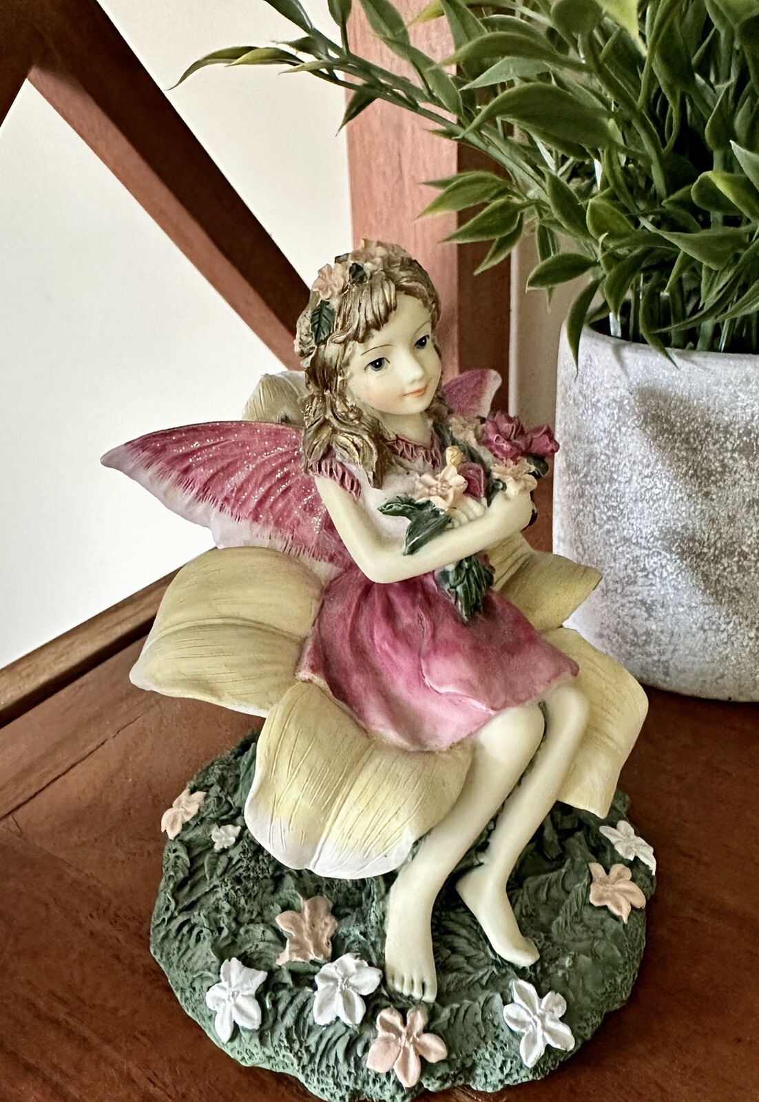 Dezine The Fairy Collection Lilly Fairy Figurine Signed and Numbered | eBay