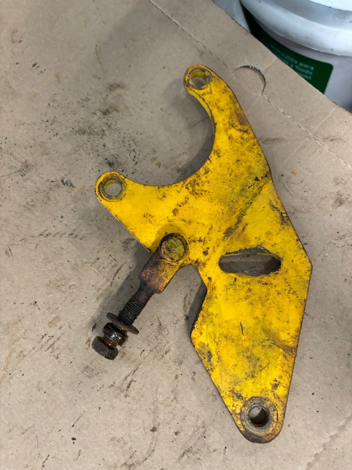 VINTAGE IH FARMALL CUB LOBOY 185 TRACTOR- PTO DRIVE PULLEY ADJUSTER | eBay
