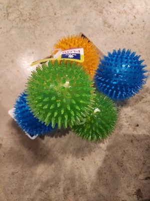 Brand New Top Paw Spiky 4" Ball Dog Toys 2pk Assorted Colors | eBay
