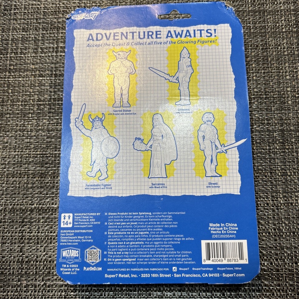 DUNGEONS & DRAGONS Githyanki Glow With Greatsword Super7 Damage Package ...