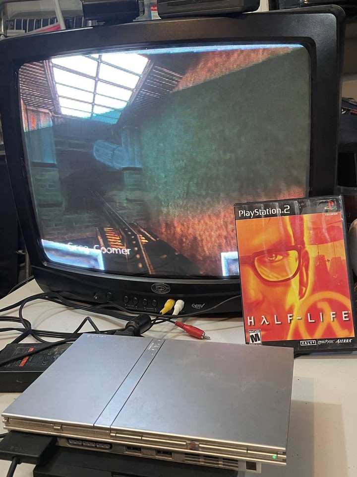 Playstation 2 PS2 Silver slim console SCPH-77001 with box, Games, Read ...