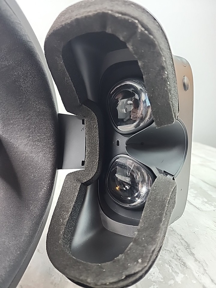 Oculus Rift S PC-Powered VR Gaming Headset Untested Parts/Repair Read ...