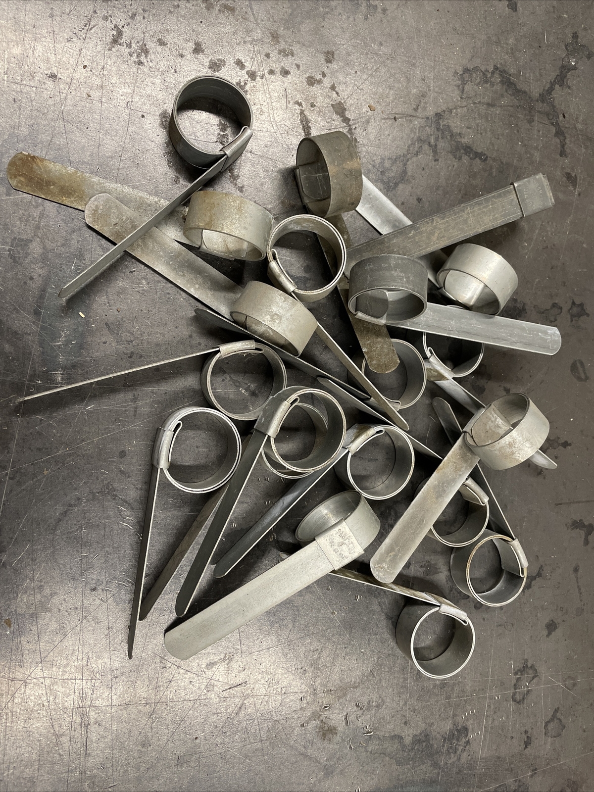 Lot o 20 Fast & Punch Lok center punch clamps 5/8” Wide, 1” Dia. 0.025 ...