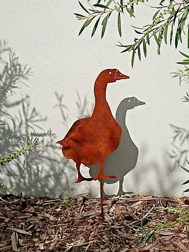 metal ornament stake garden lawn mother goose duck rust .46 cm new ...