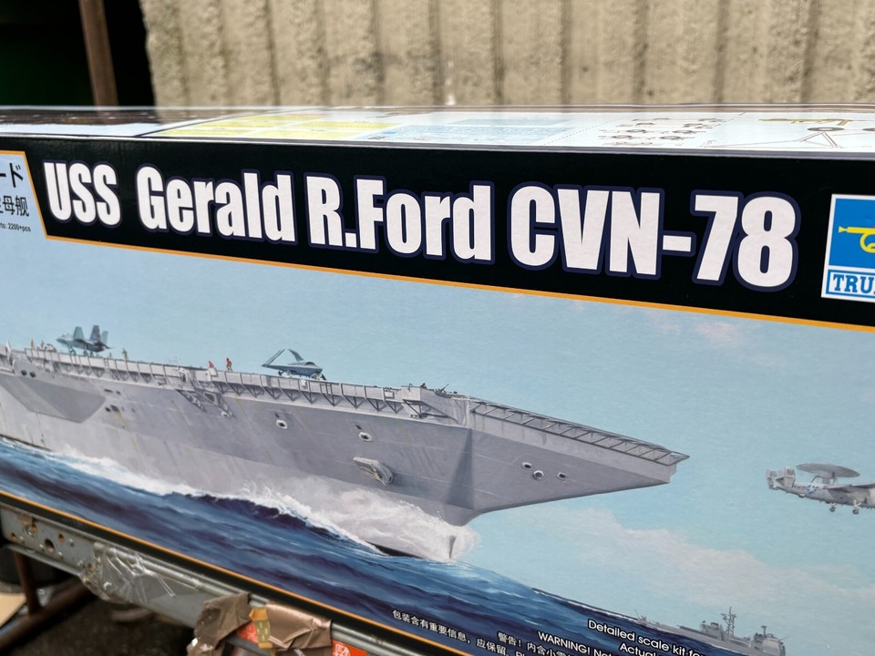 TRUMPETER # 05638 1/350 SCALE USS GERALD FORD CVN-78 MODEL KIT | eBay